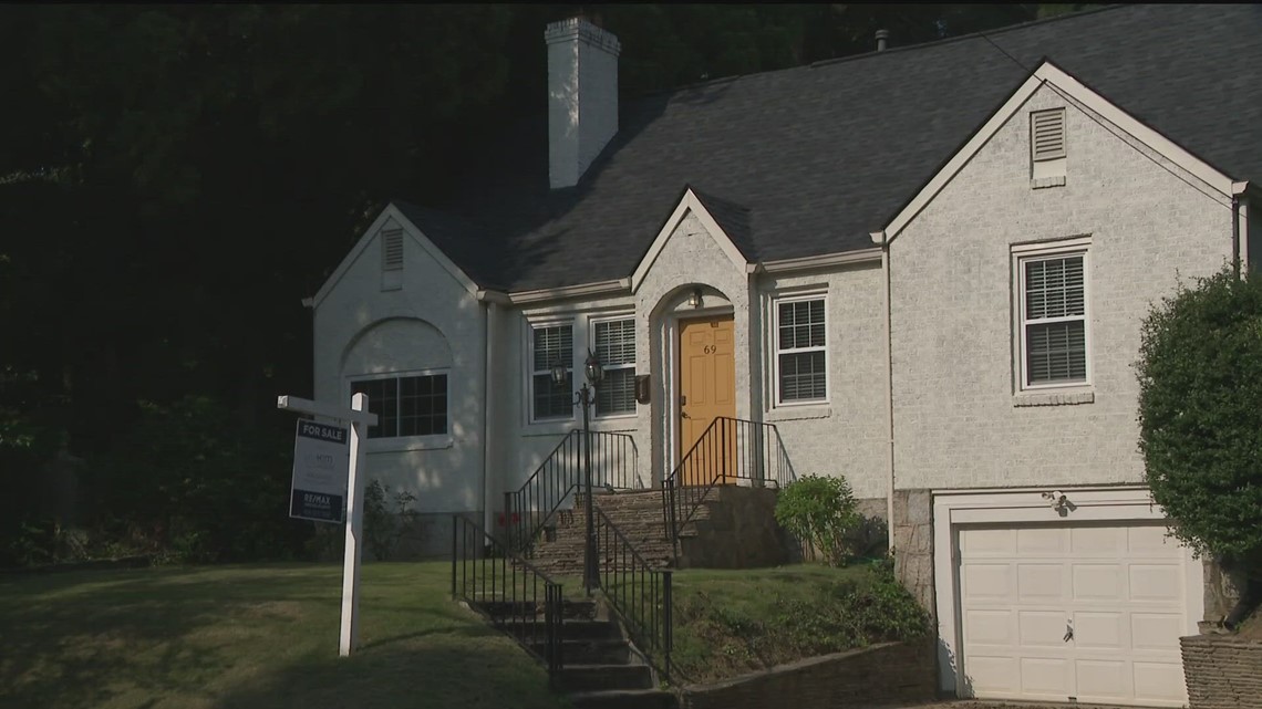 Teens throwing house parties in vacant homes, police warning | 11alive.com