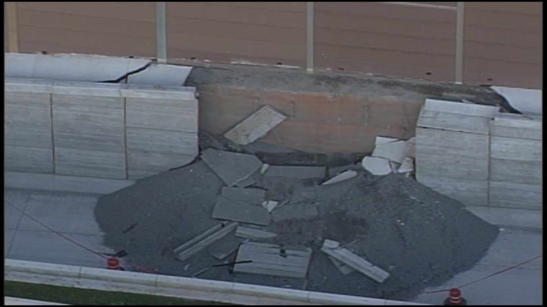 This is what caused retaining wall sections to collapse onto I-75 ...