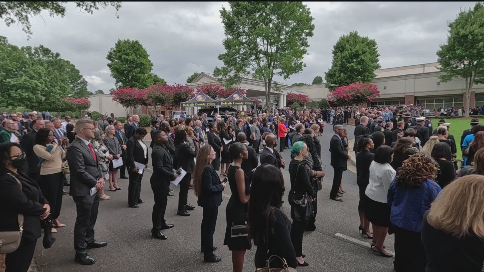 Family members remember Officer David Rose as a hero | 11alive.com