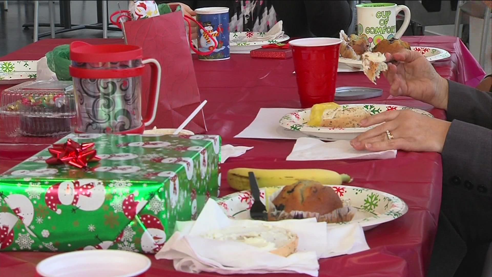 How to cope with holiday party anxiety | 11alive.com