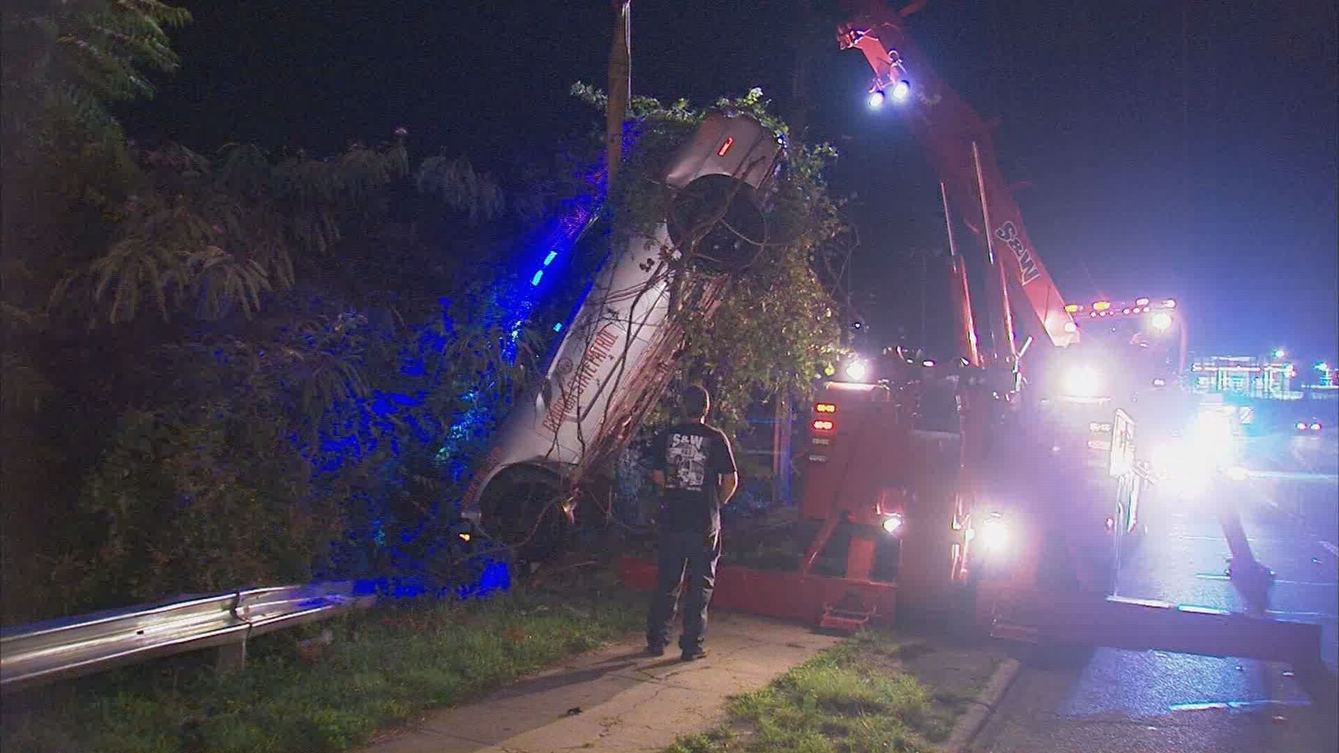 GSP cruiser drives into creek after chase with DUI suspect | 11alive.com