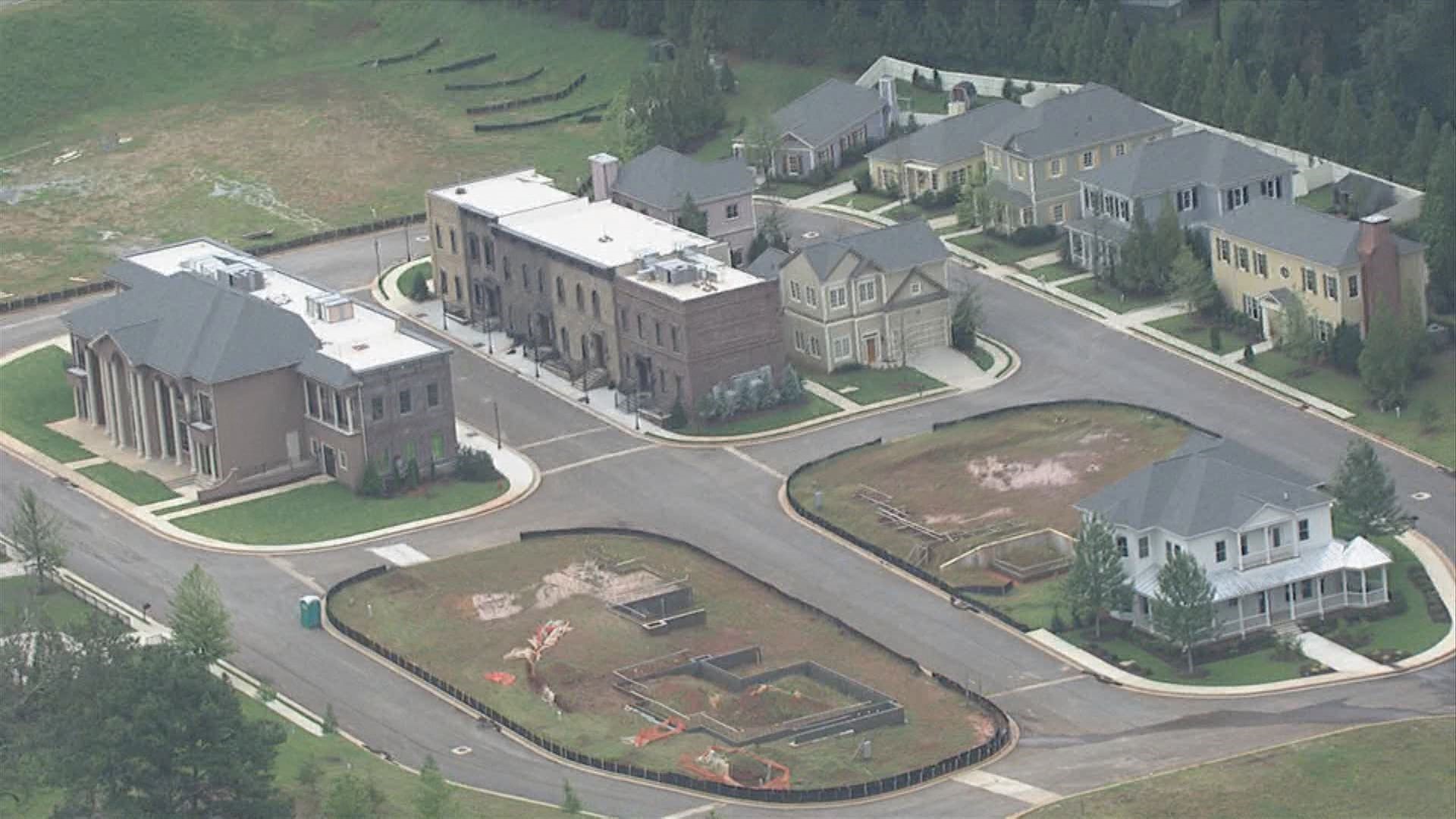 Tyler Perry Studios sign debuts on GA-166 | 11alive.com