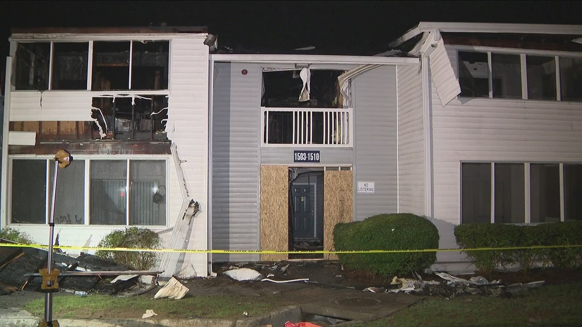 Fire on Riverside Parkway in Cobb County | 11alive.com