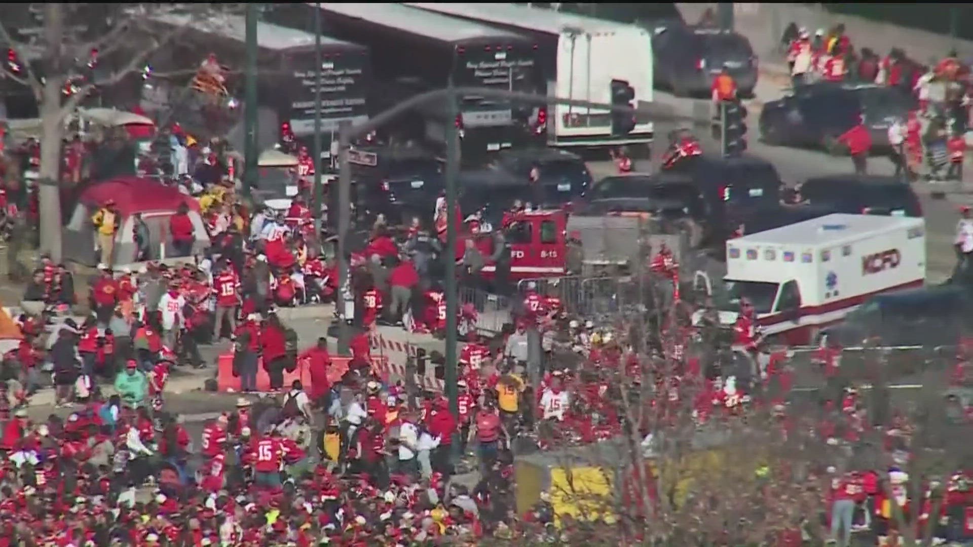 1 dead, dozens injured after shooting near Kansas City Chiefs' parade ...