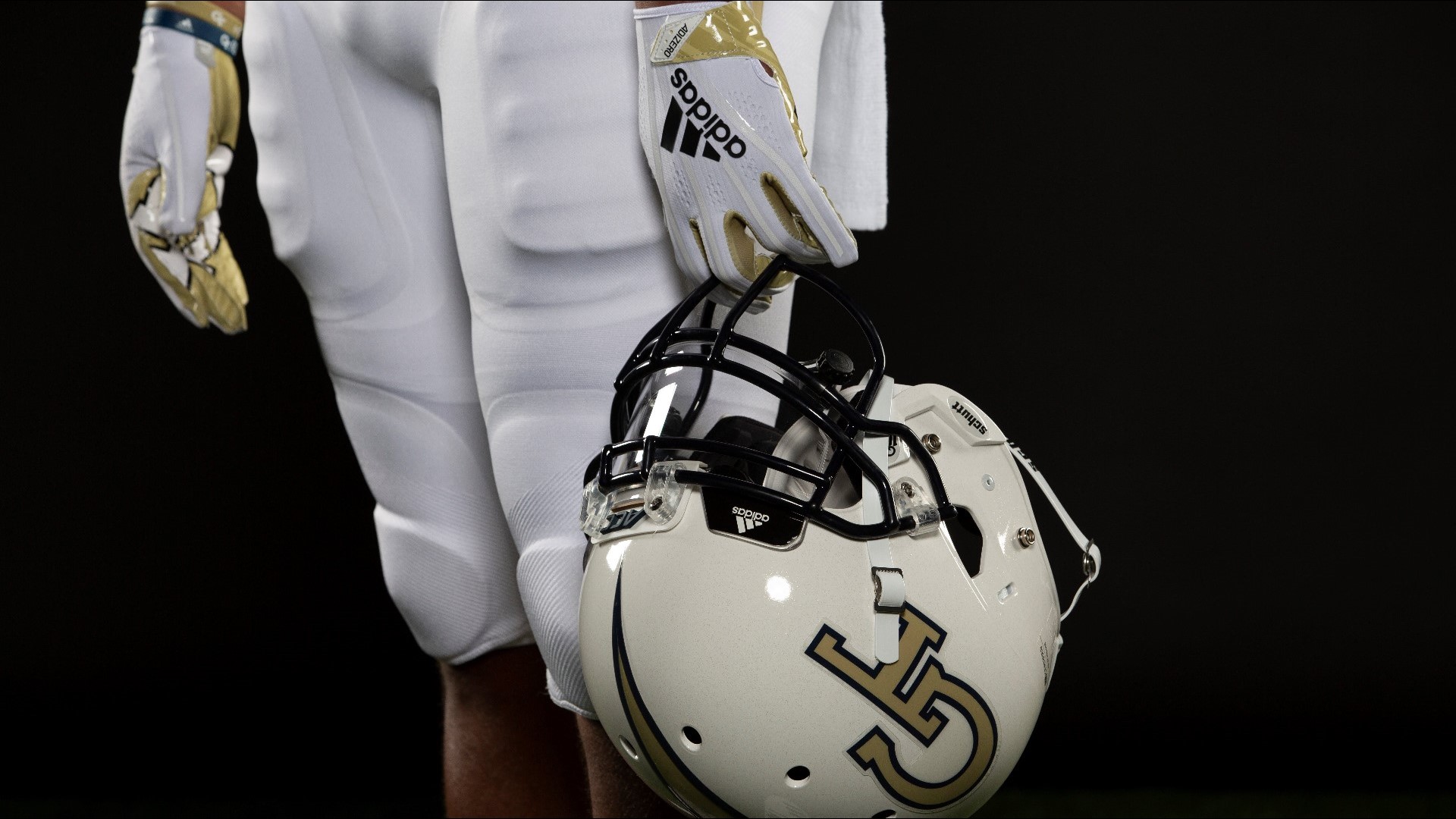 PHOTOS: New Georgia Tech uniforms | 11alive.com
