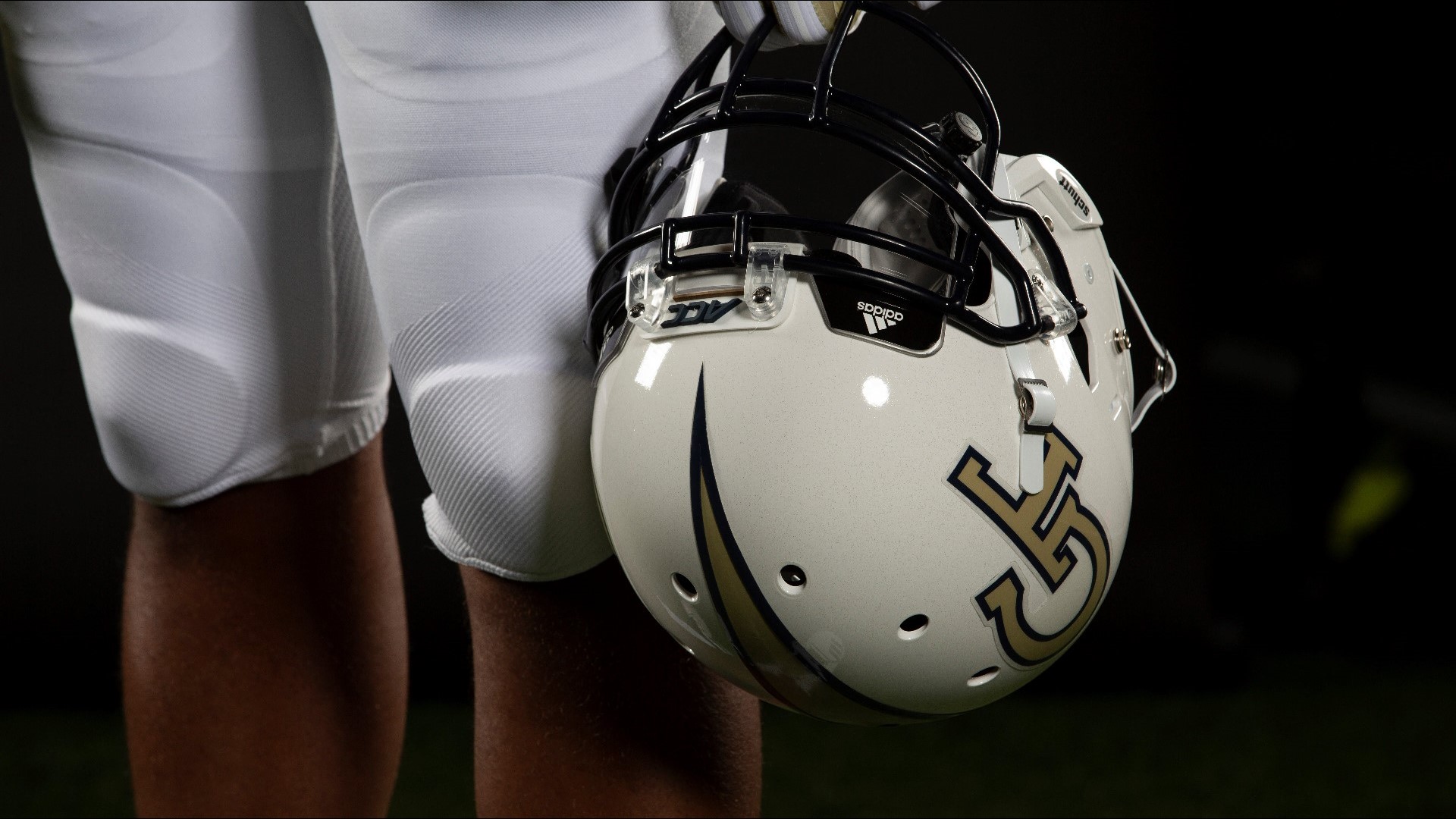 PHOTOS: New Georgia Tech uniforms | 11alive.com