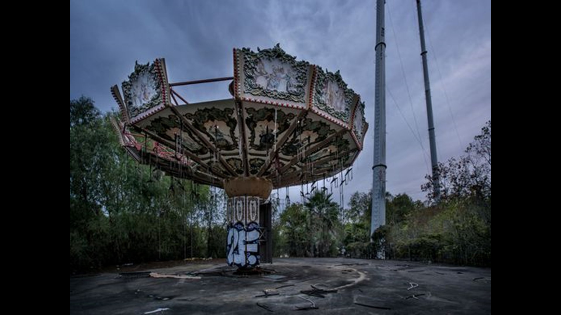 Photos inside the Six Flags devastated by Hurricane Katrina | 11alive.com