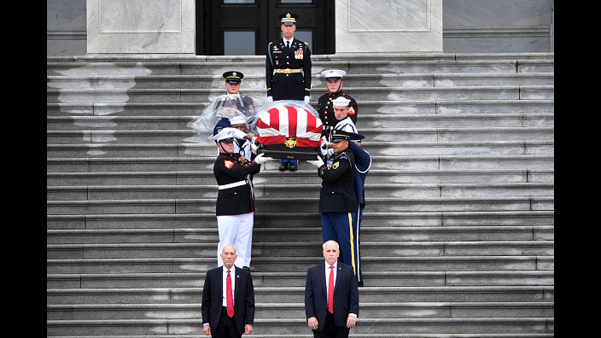 PHOTOS: Military pallbearer completes duties at John McCain procession ...