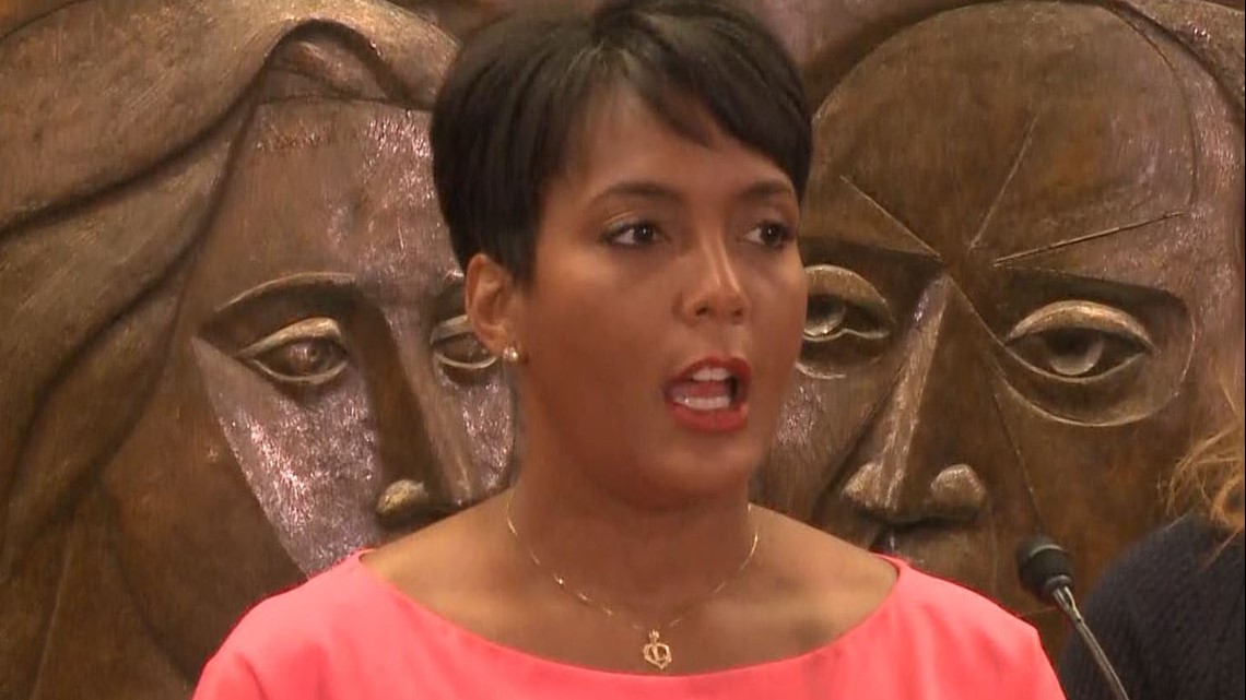 Atlanta Mayor orders city to end relationship with ICE, remove all ...