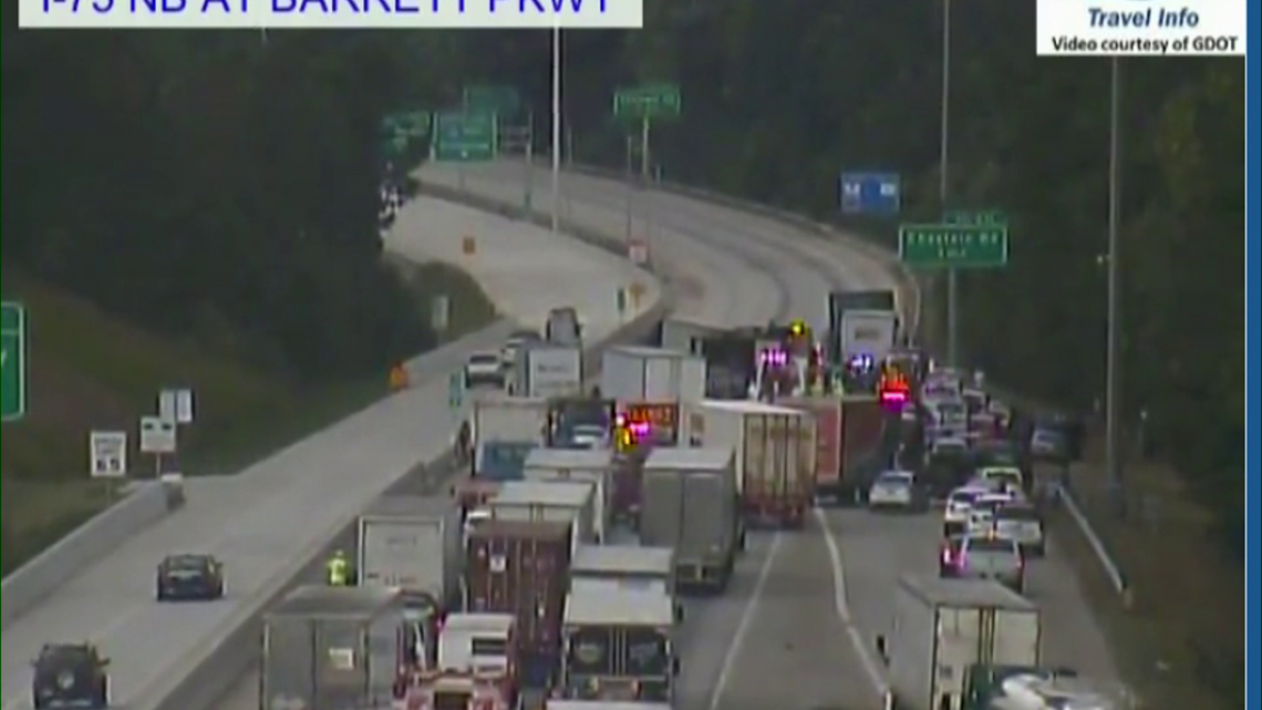 I-75 accident in Cobb completely blocks northbound lanes | 11alive.com