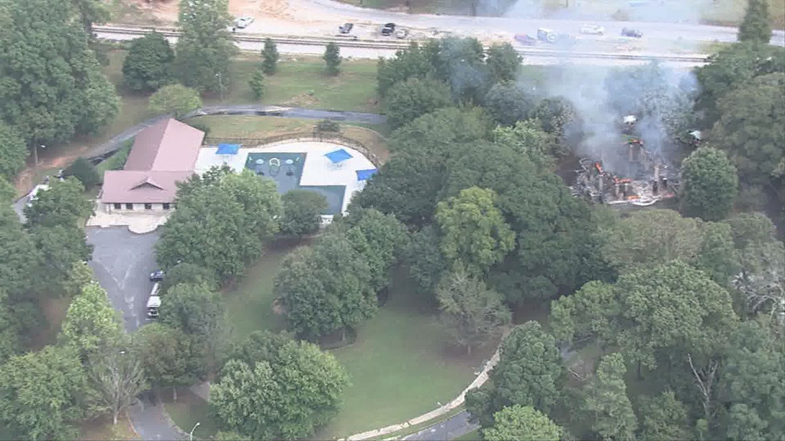 Park pavilion fire sends smoke billowing over Atlanta | 11alive.com