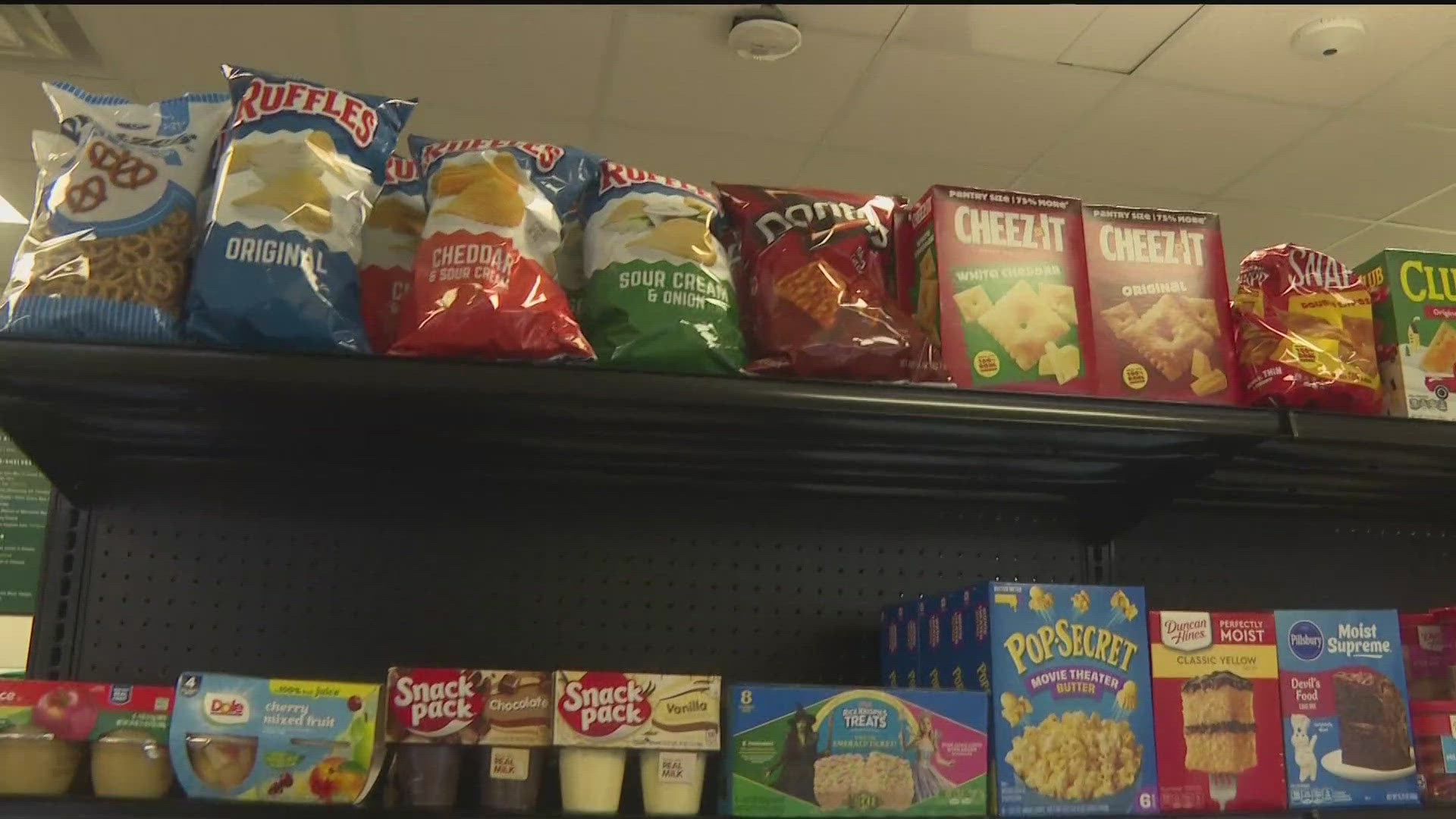 New grocery store opens in elementary school | 11alive.com