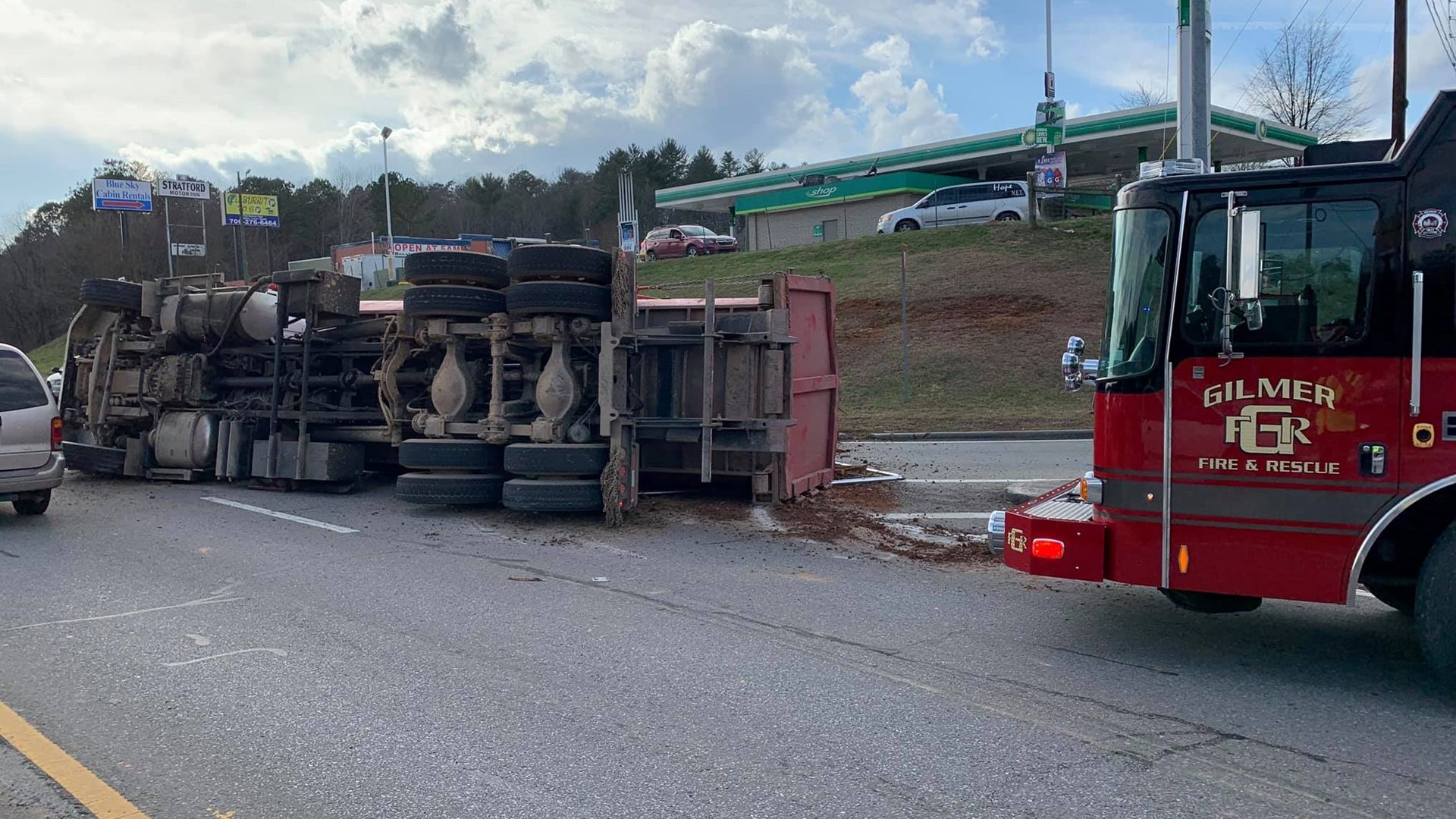 Overturned semi truck causing traffic issues in north Georgia | 11alive.com