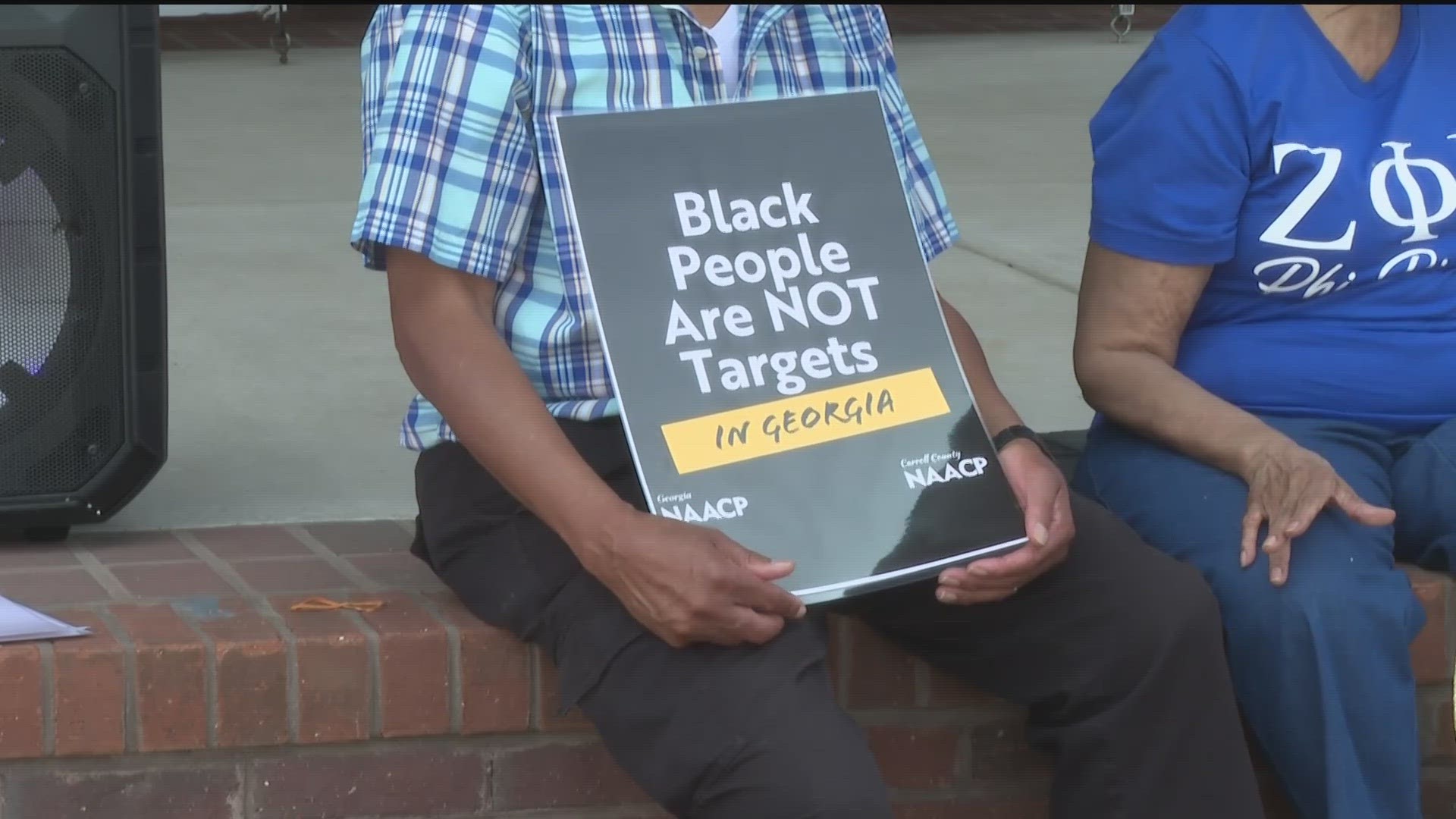 Villa Rica leaders meet after police use controversial target photos ...