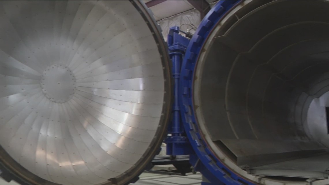 Georgia engineer talks carbon fiber that failed in Titan submersible ...