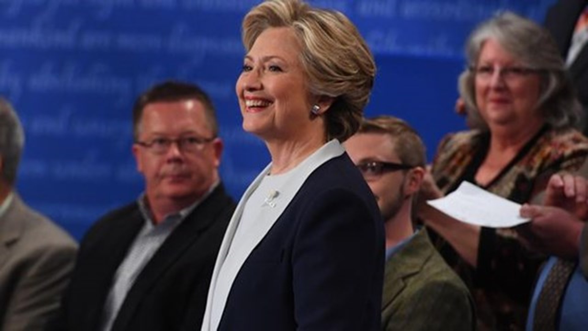 The hidden meaning behind Clinton's white debate outfit | 11alive.com