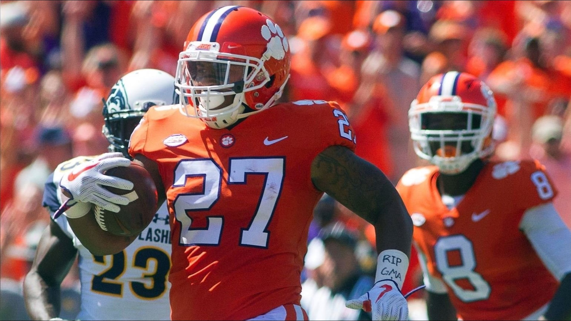 Former Clemson football running back C.J. Fuller dies | 11alive.com