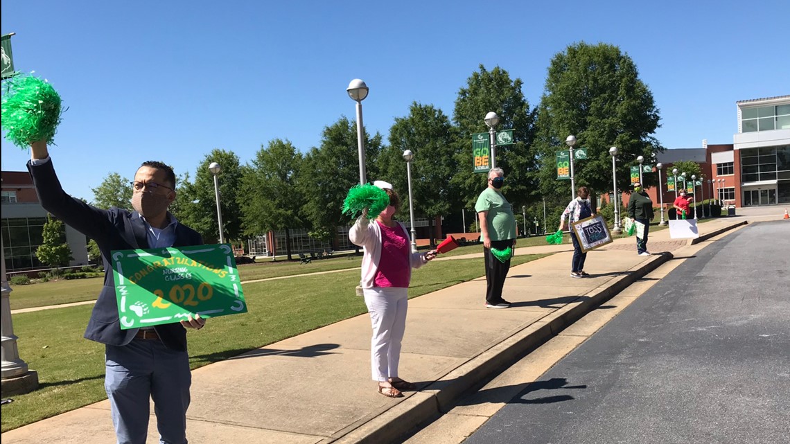 Georgia Gwinnett College nursing graduates receive commencement parade ...