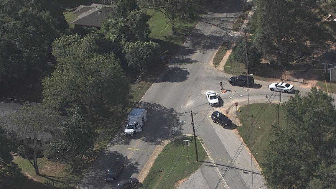 Body camera video shows moments before police shoot man holding fake ...