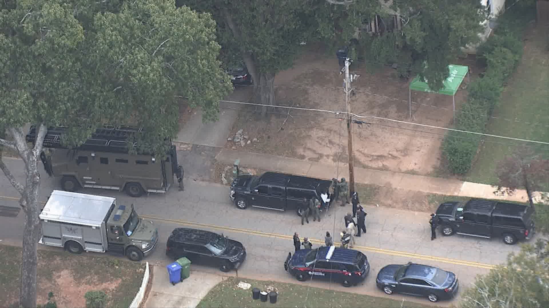 SWAT standoff outside east Atlanta home | 11alive.com