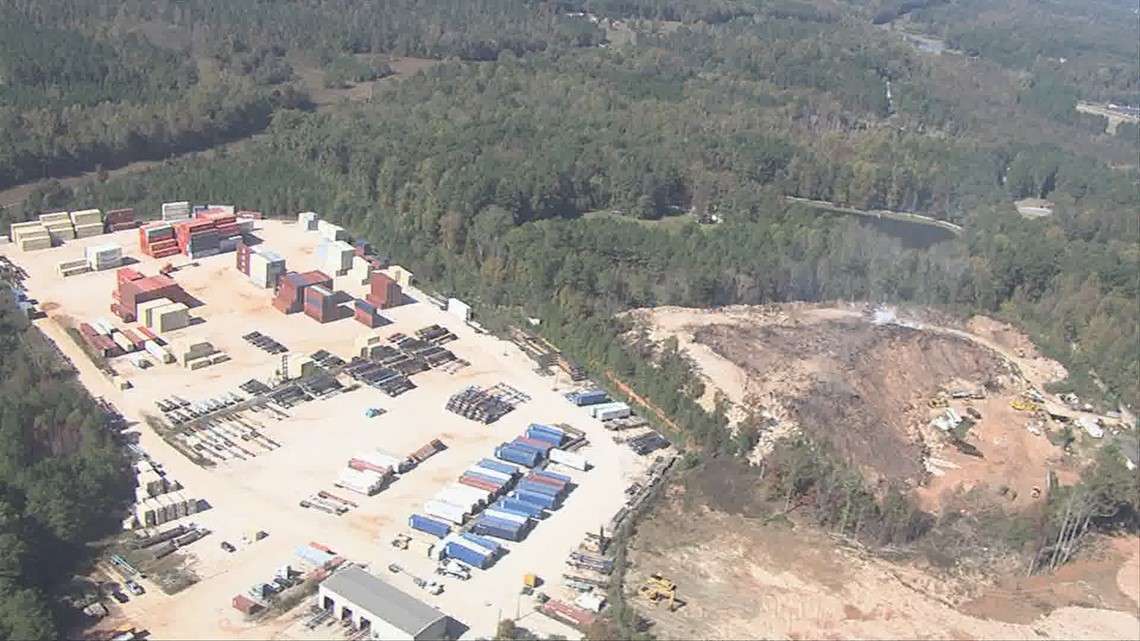 Unpermitted landfill burns in Fairburn | 11alive.com