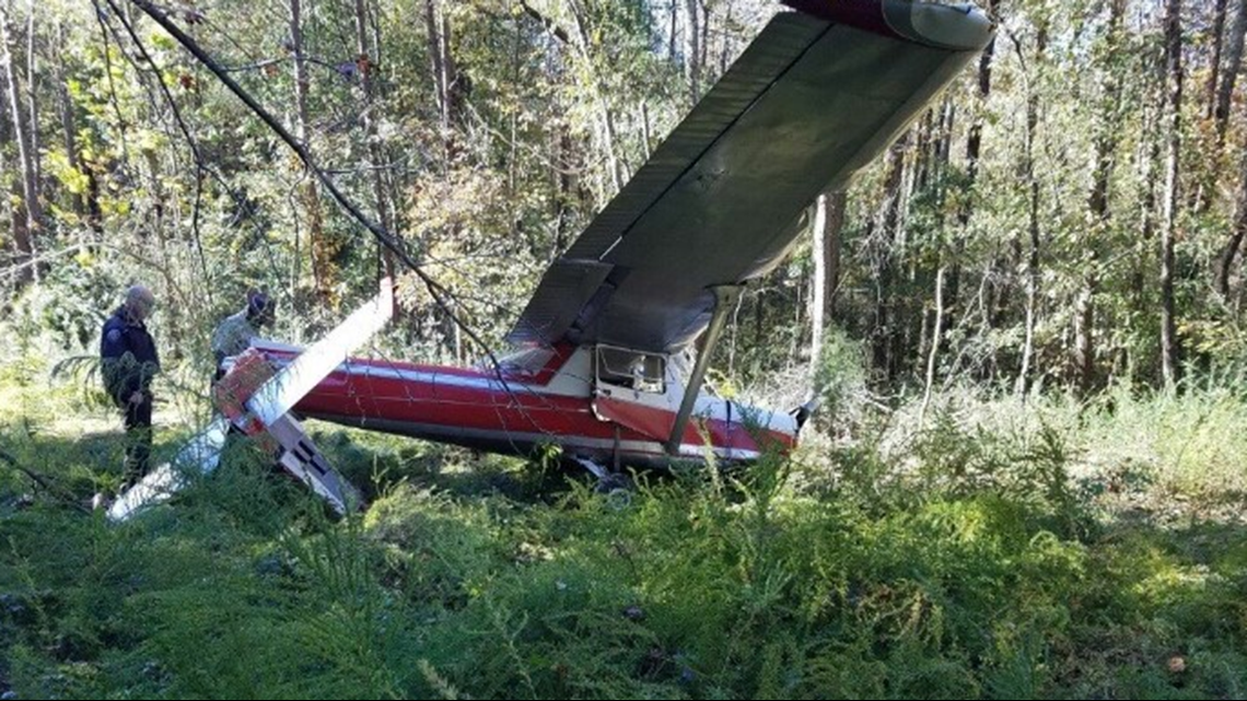 Small plane crashes just after takeoff | 11alive.com