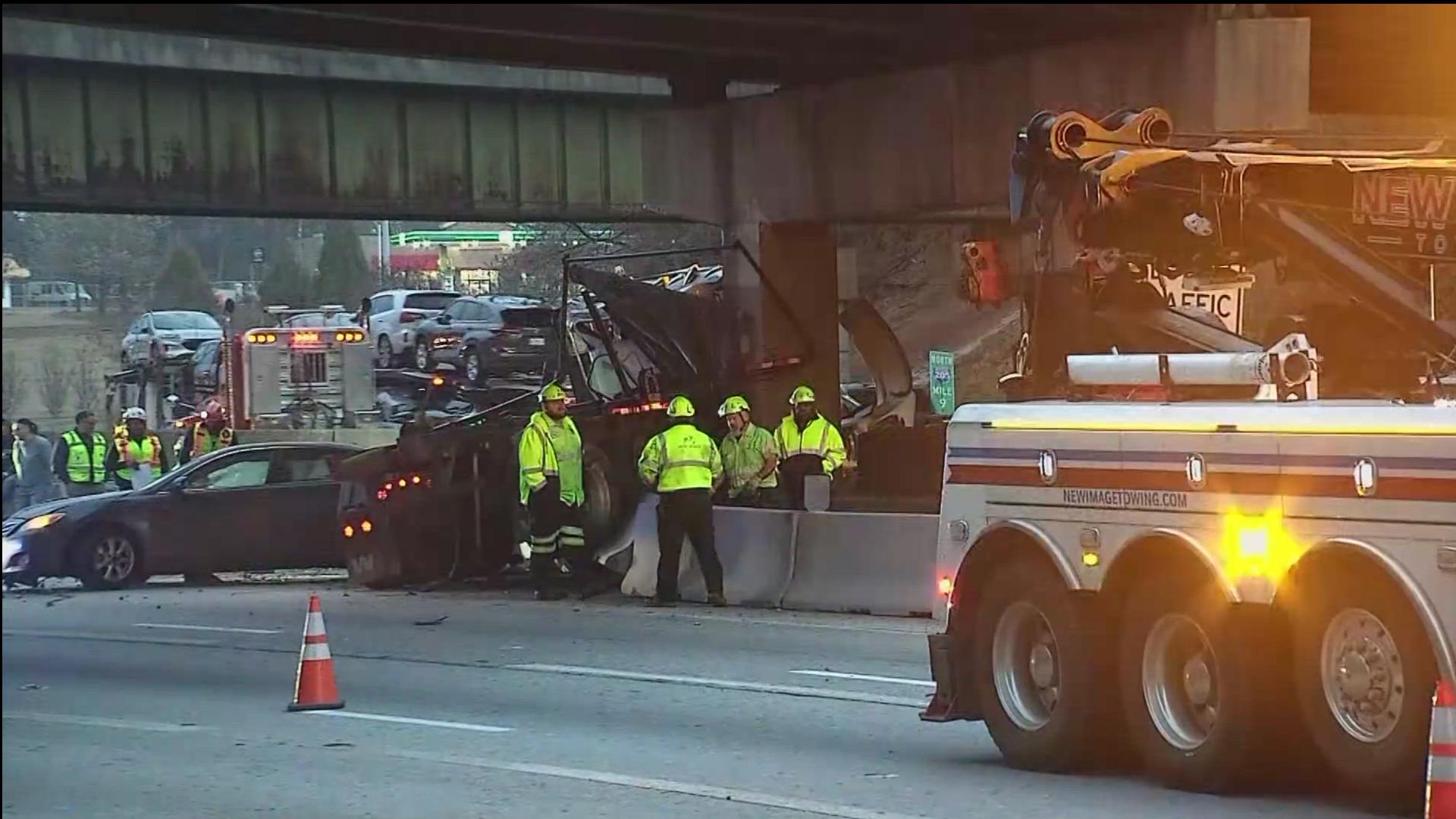 Traffic Alert: Lanes reopening on I-285 in Fulton County after crash ...