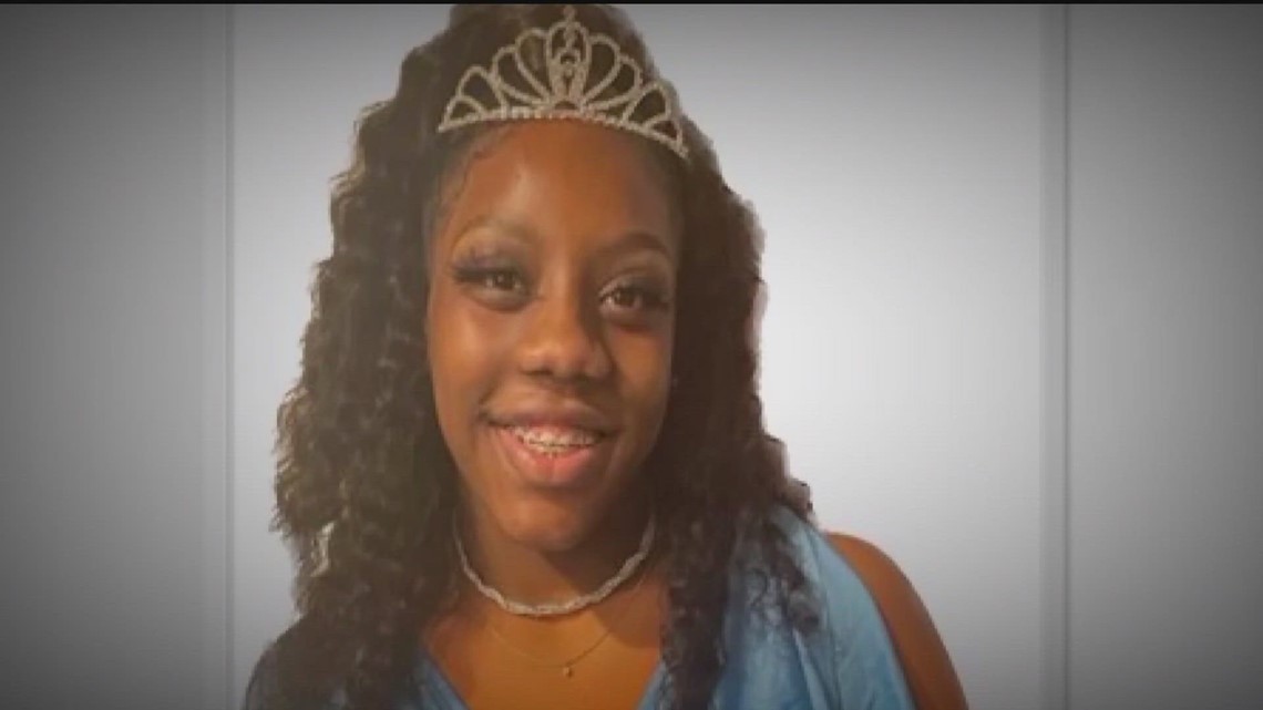 Community Hosts Balloon Release For 16 Year Old Killed Outside Atlanta