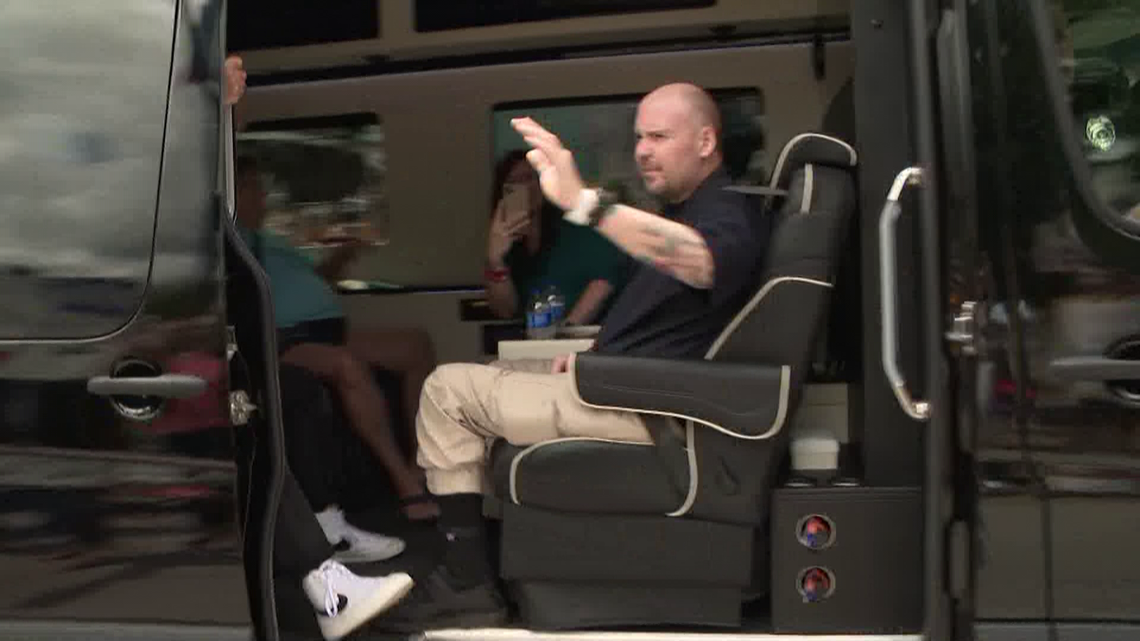 Carrollton officer Rob Holloway leaving hospital | Full route | 11alive.com