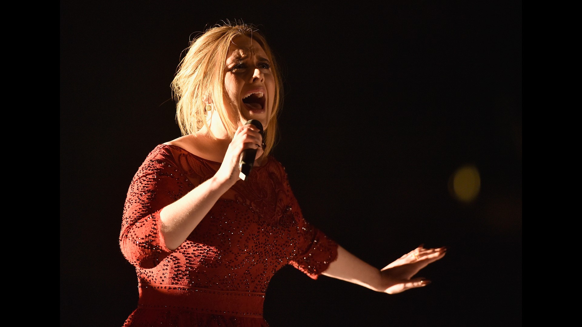 Adele's Grammy sound was all over the place and people are MAD ...