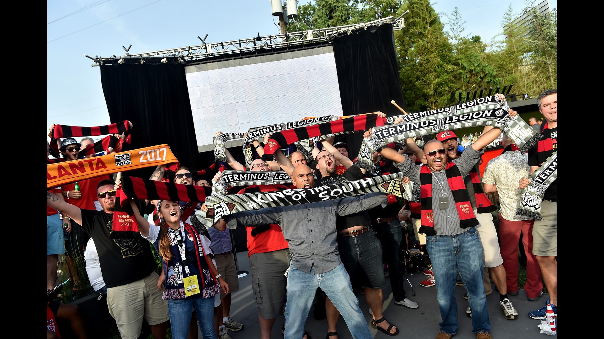 Atlanta United FC unveils shield and colors | 11alive.com