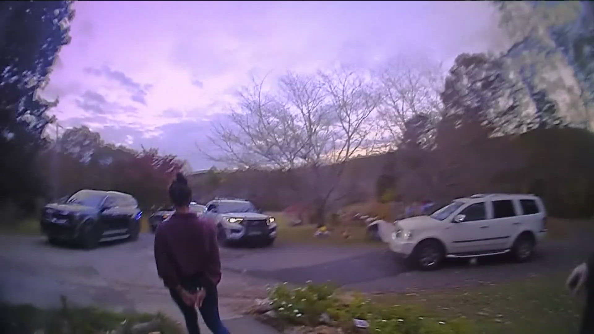 Warrant dismissed after arrest of Georgia mom who letting her son walk ...