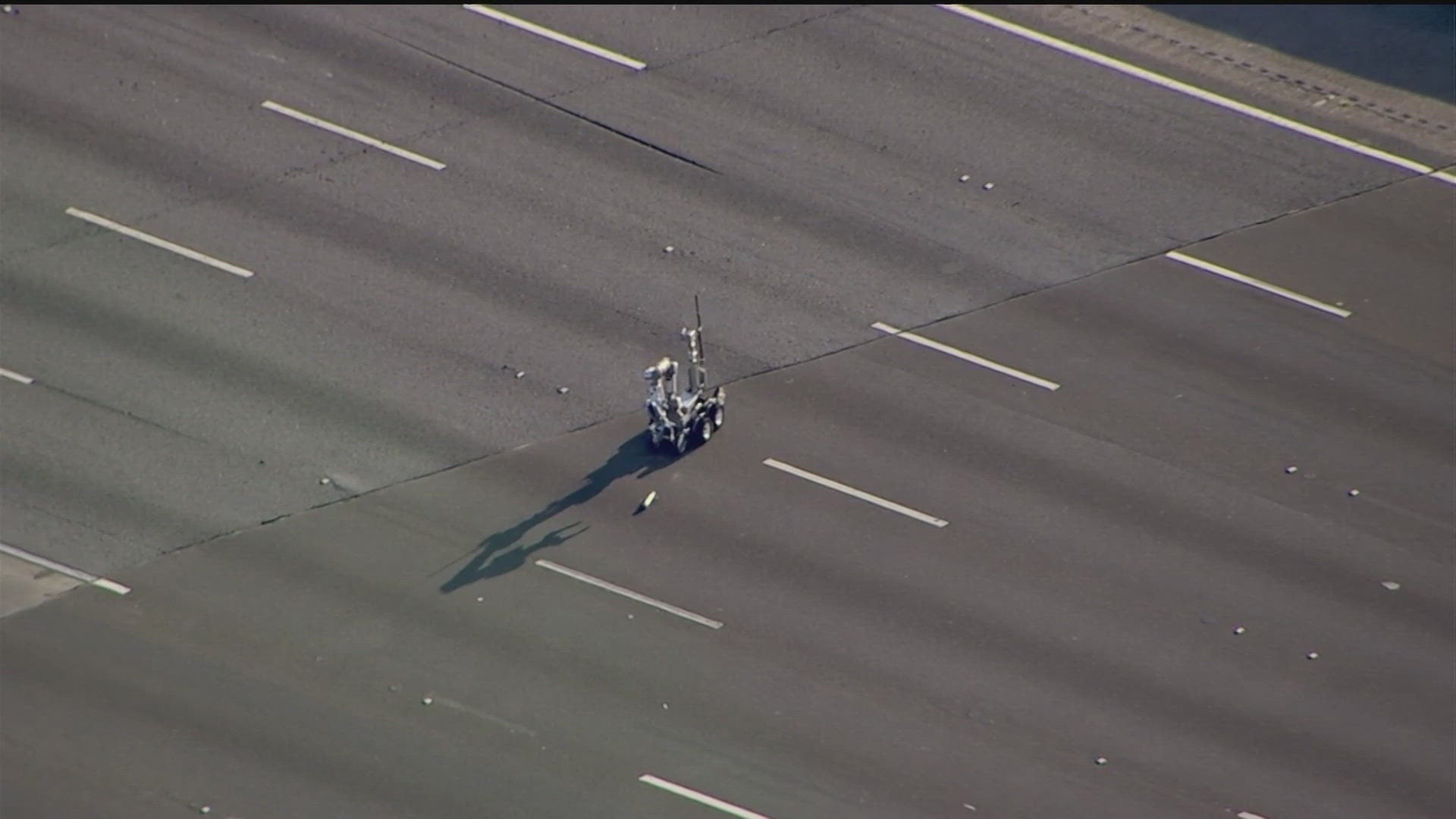 Watch: Interstate 75 shut down as robot removes suspicious item from ...