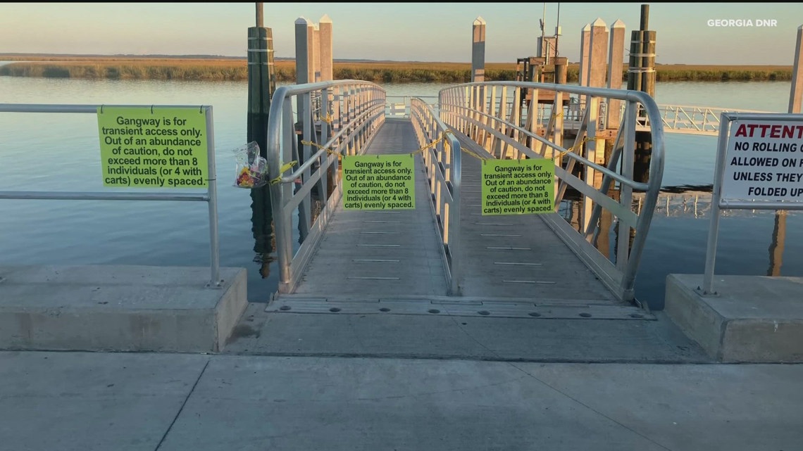 DNR posts new signs after gangway collapse | 11alive.com