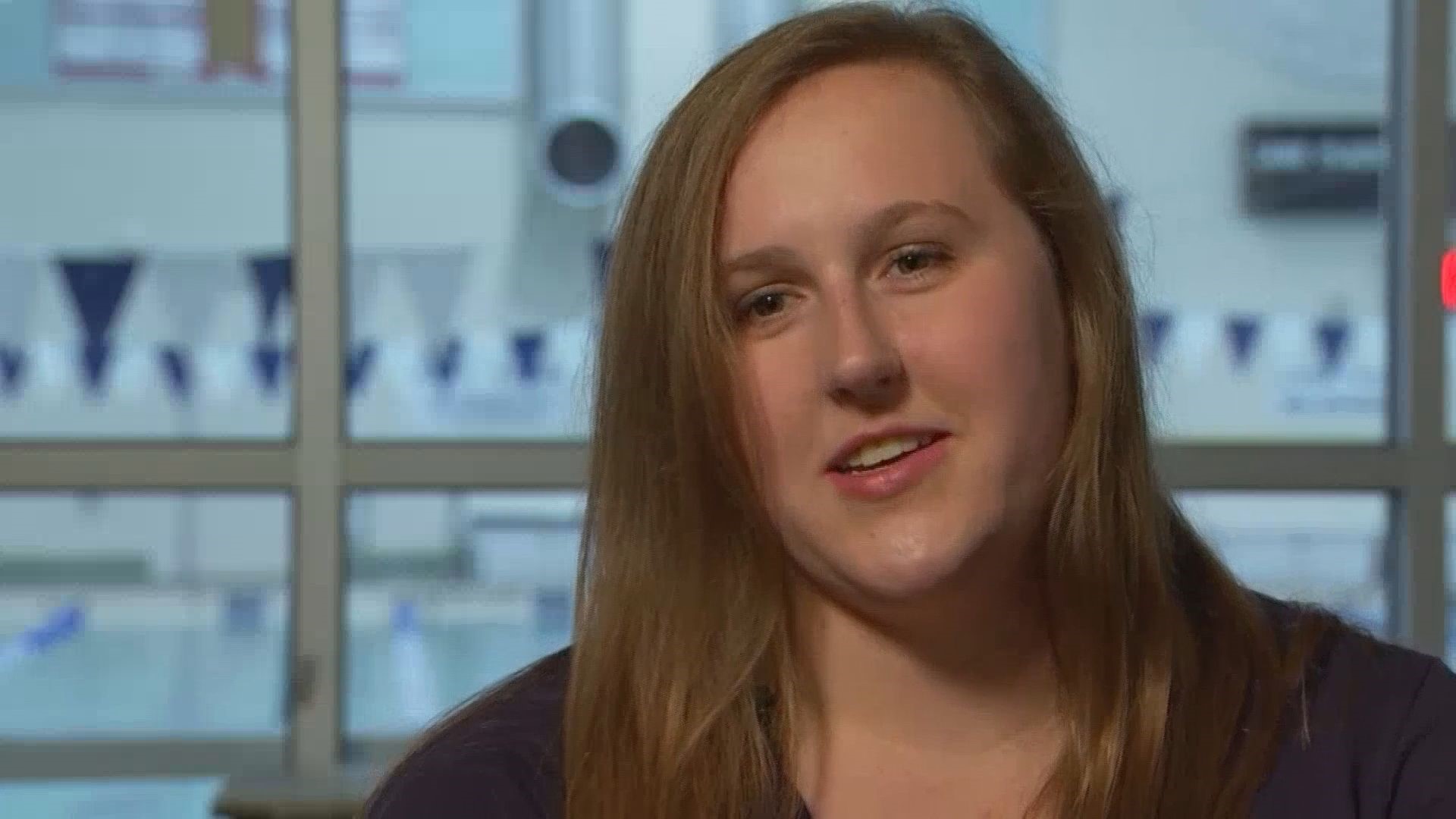 Blind teen swimmer hopes to make Paralympic team in 2020 | 11alive.com