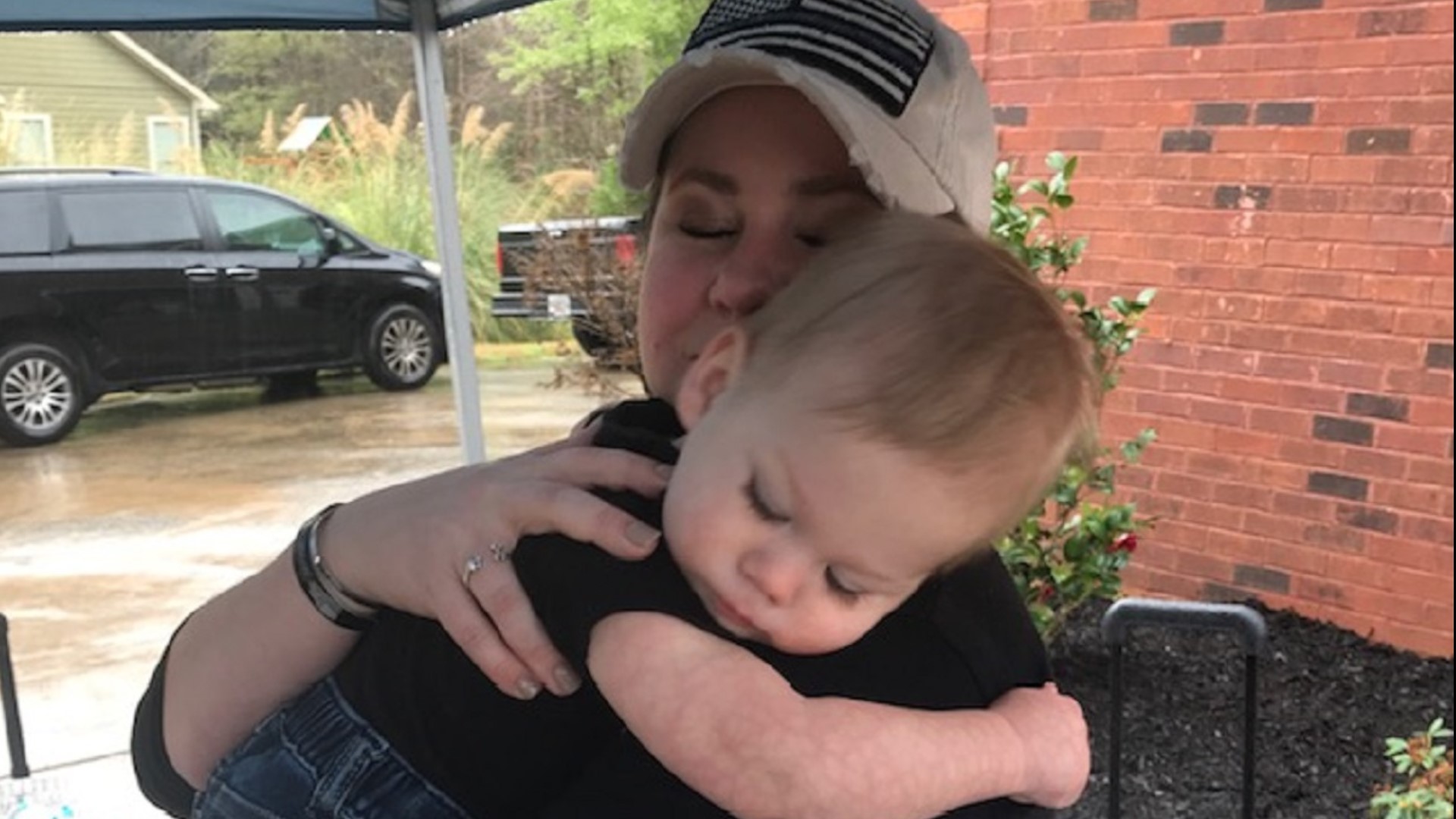 Chase Maddox son gets wheelchair ramp built by volunteers | 11alive.com