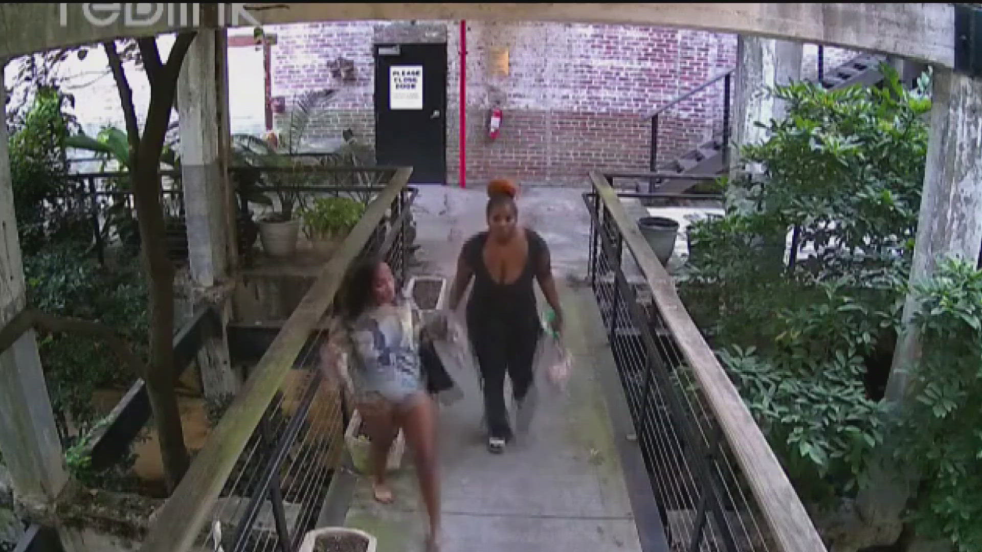 Video shows 2 women accused of shooting man in Downtown Atlanta after ...