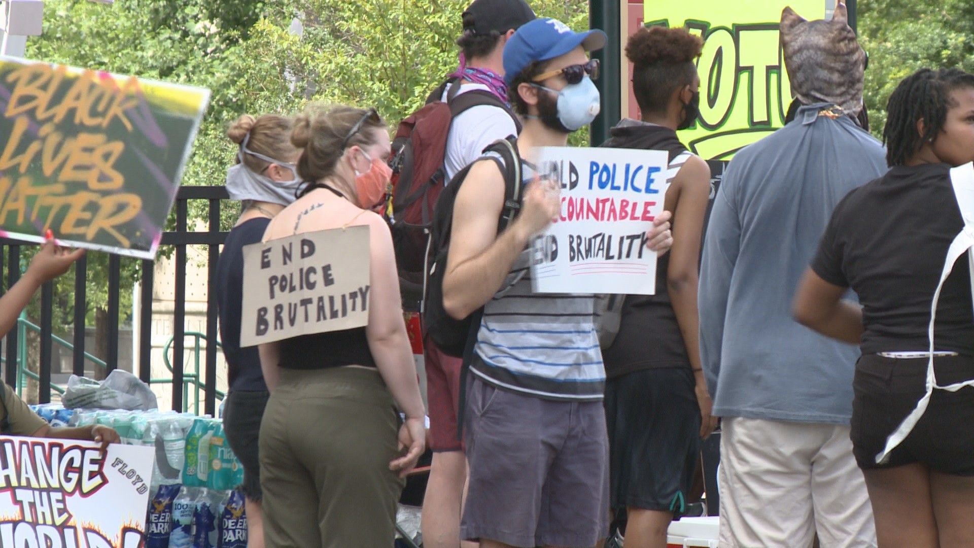 Atlanta protests on Sunday smaller - even with no curfew | 11alive.com