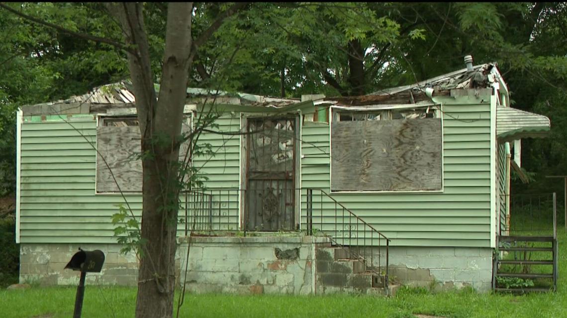 Dead body found in home on Atlanta's west side, police say | 11alive.com