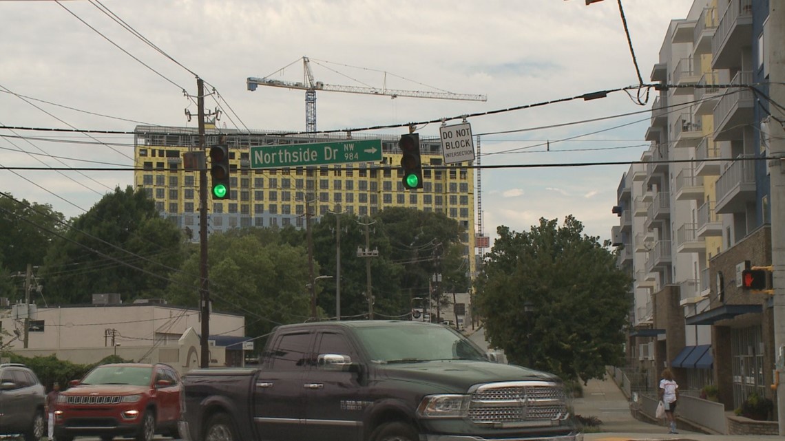 Atlanta intersection snapshot: 385 wrecks, 148 hurt | 11alive.com