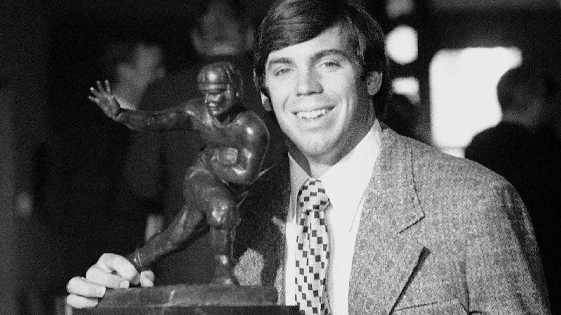 Pat Sullivan dies at 69 | 11alive.com