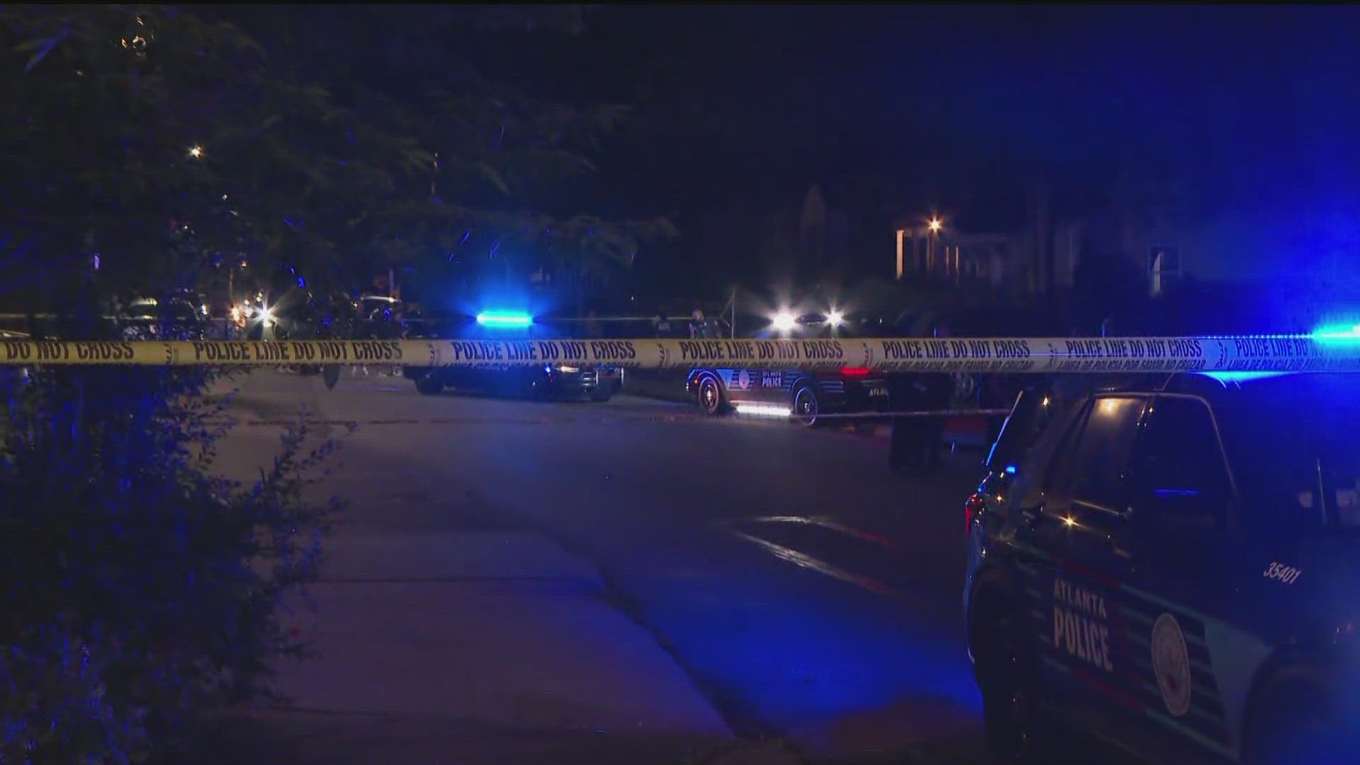 Atlanta police investigate double shooting;16-year-old dead | 11alive.com