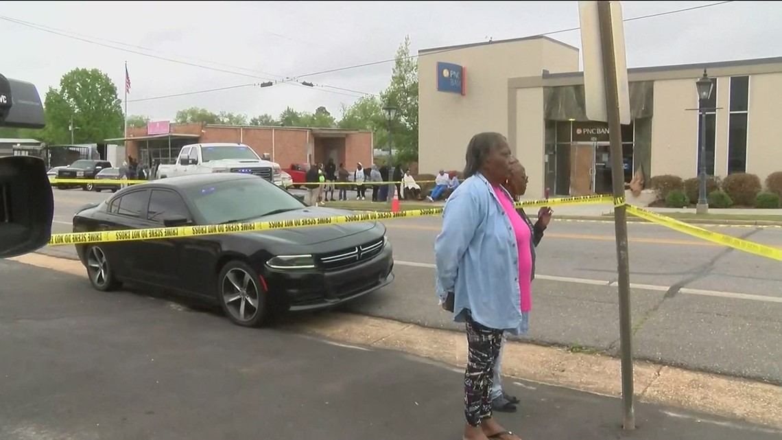 4 Dead 28 Inured In Alabama Mass Shooting