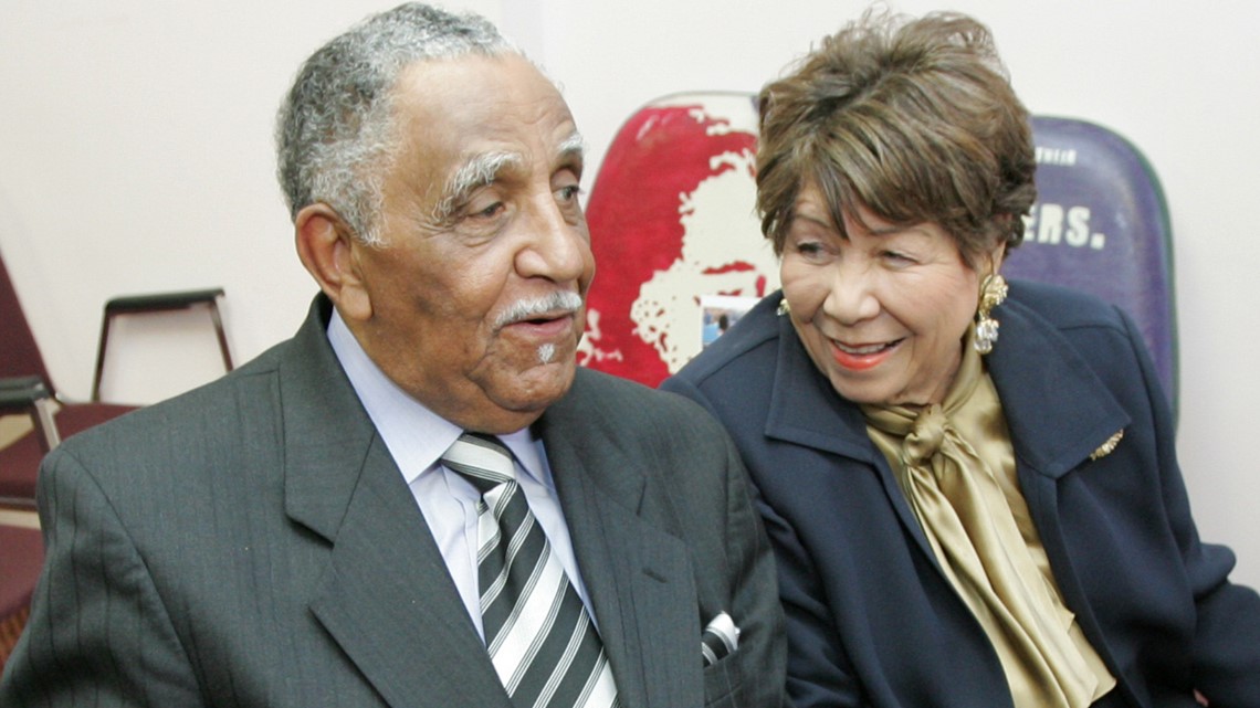 Condolences for Joseph Lowery arriving in his honor | 11alive.com