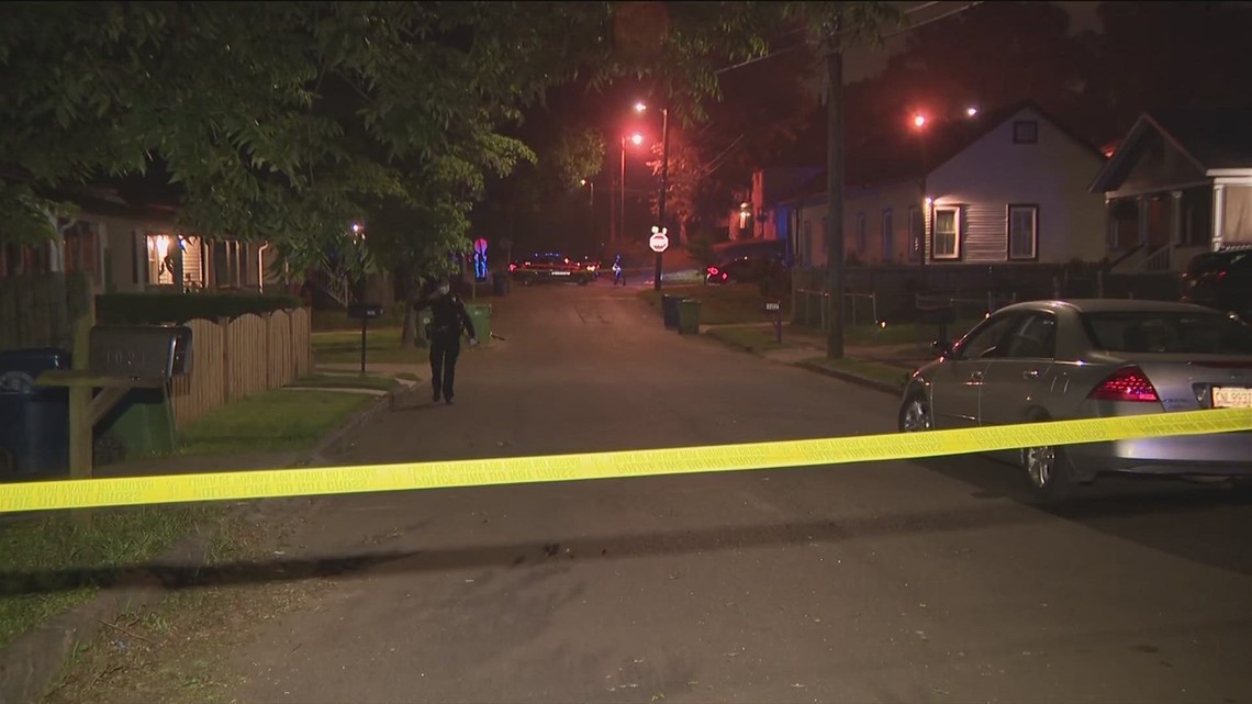 Mom shoots teen son over video game console, Atlanta Police say ...