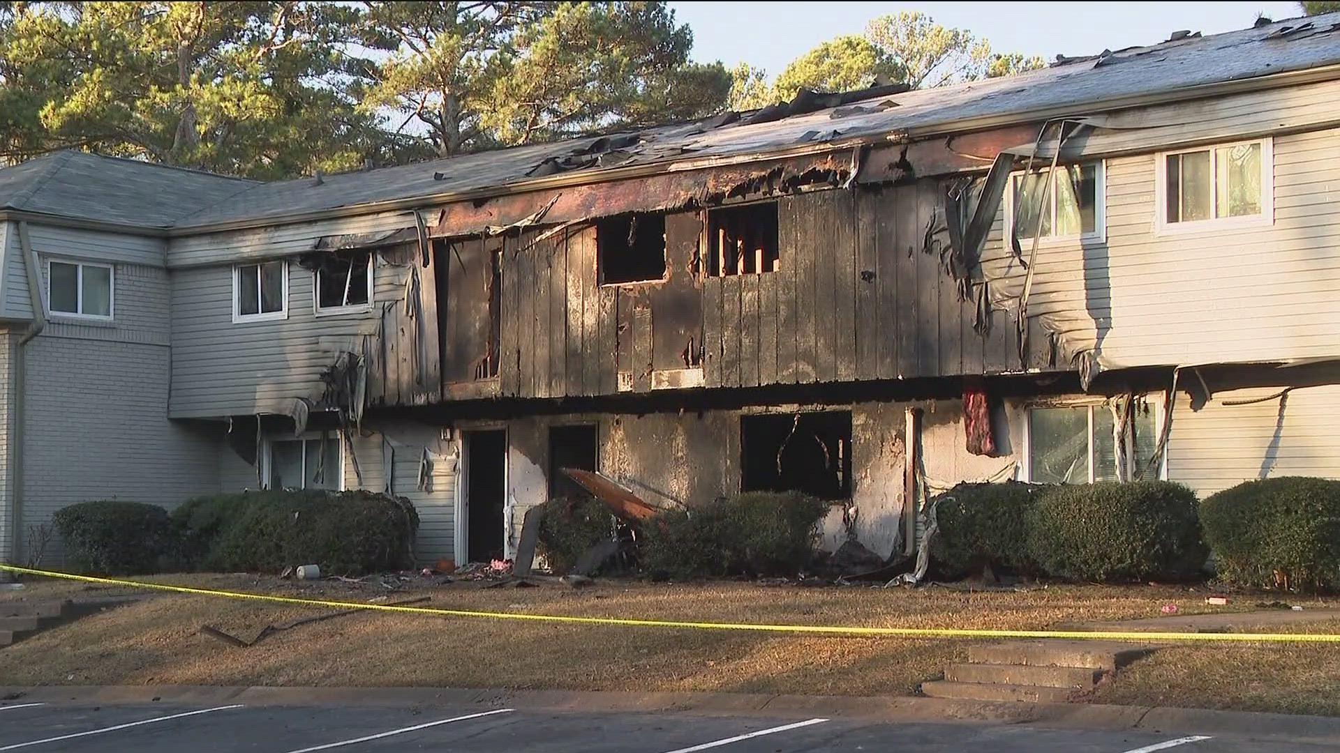 Archway Apartments fire | Dozens displaced | What we know | 11alive.com