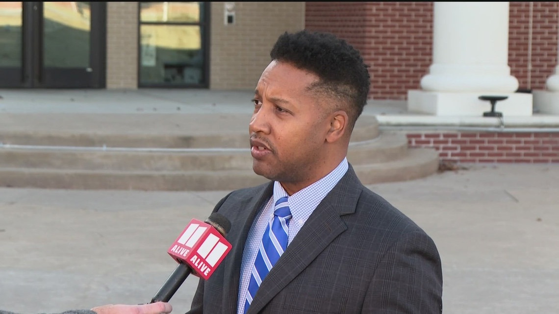 East Point councilmember pushes for pause on evictions, utility cutoffs ...