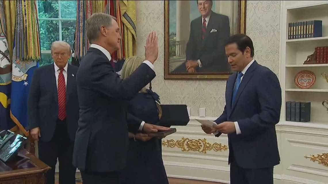 Former Georgia Sen. David Perdue sworn in as US Ambassador to China ...