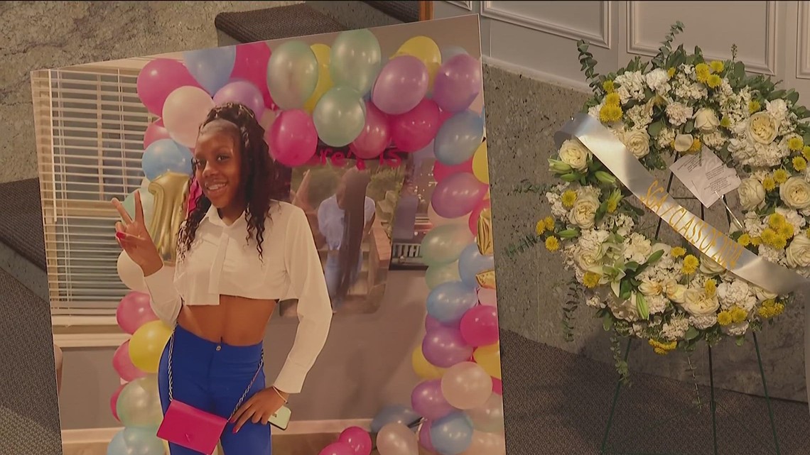Community gathers to remember Bre'Asia Powell, teen shot dead | 11alive.com
