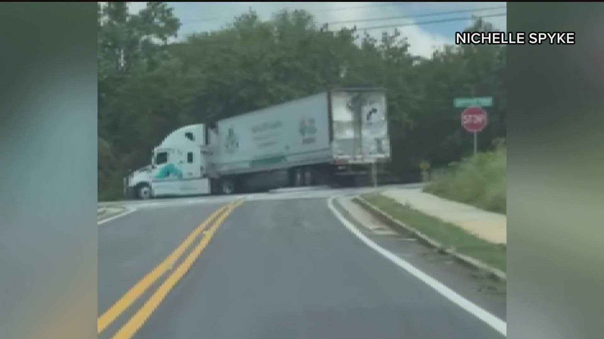 New traffic barrier sparks major concerns in Gwinnett County | 11alive.com